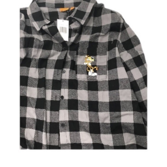 Tops | Cheetos Chester Cheetah Button Down Flannel Womens Large Cheetos ...